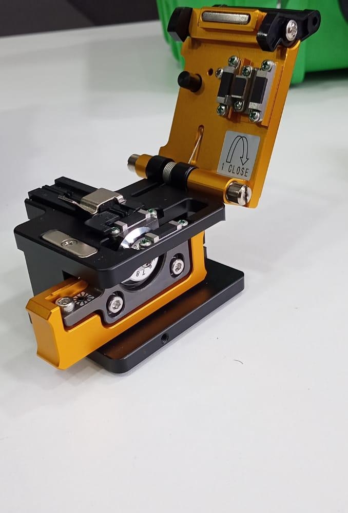 Fiber optik füzyon cihazı